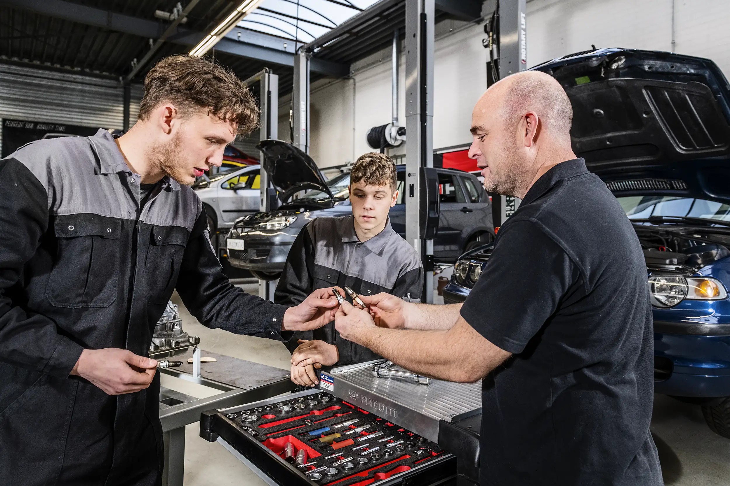 Leidinggevende van technici (Automotive) (bbl) | Summa